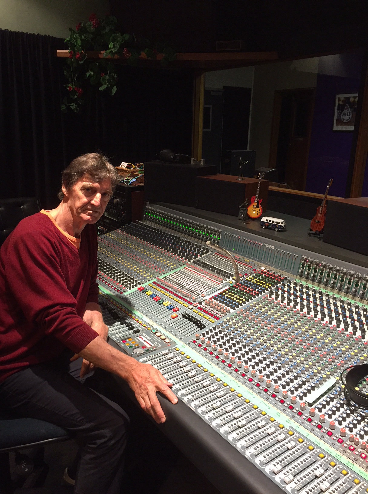 About – Tsunami Sound Studios